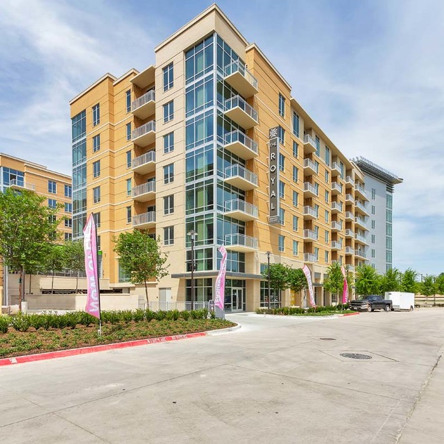 Apartments in North Dallas | The Royal